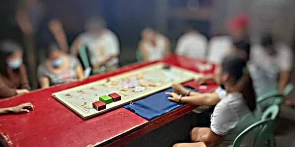 Saklaan sinalakay 12 sugarol dinakma | HATAW! D'yaryo ng Bayan